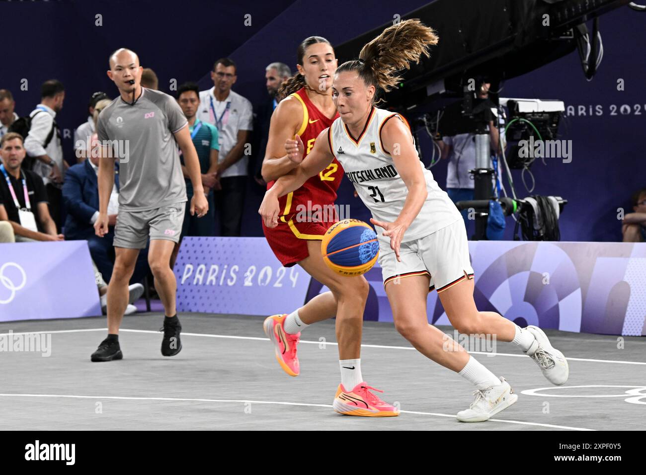 Paris, France. 05th Aug, 2024. Svenja Brunckhorst (GER) vs Juana ...