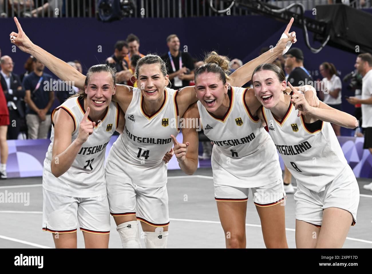 Marie Reichert, Elisa Mevius, Sonja Greinacher, Svenja Brunckhorst of ...