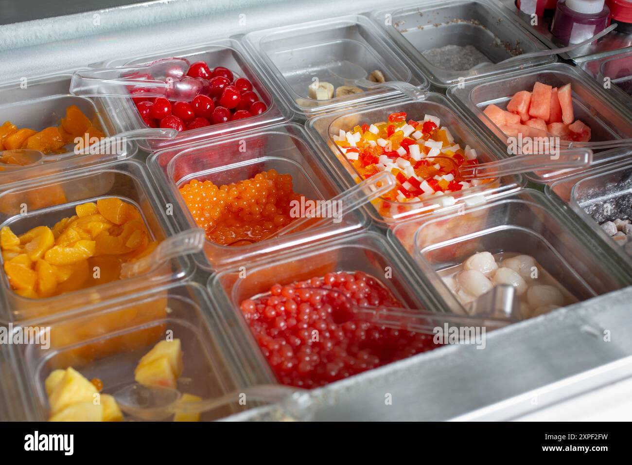 Frozen yogurt toppings hi-res stock photography and images - Alamy