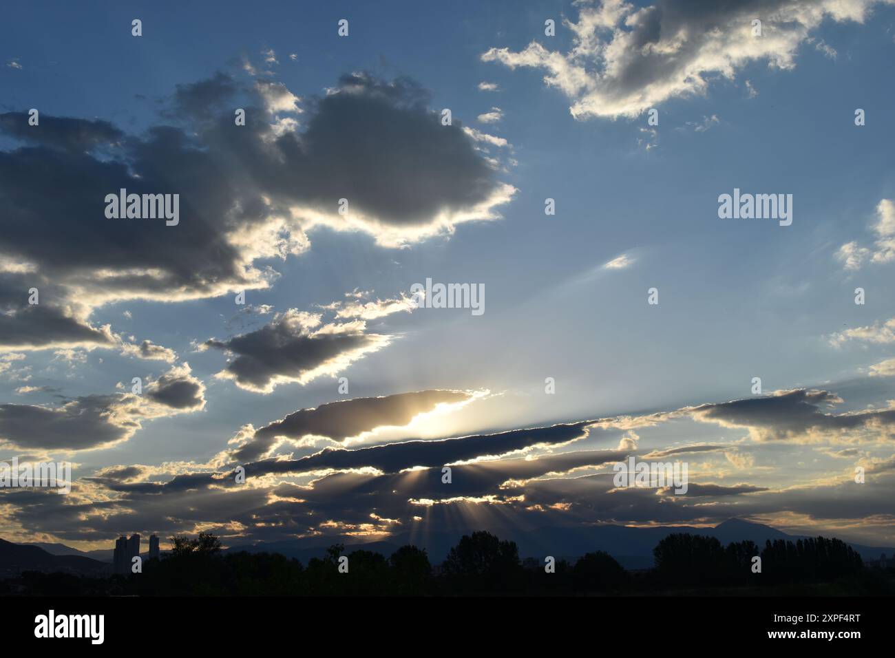 Cloudscape wallpaper hi-res stock photography and images - Alamy