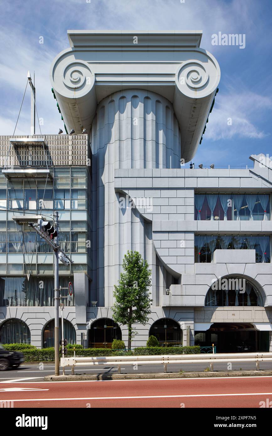 M2 Building, designed by Kuma Kengo, 1991; Setagaya, Tokyo, Japan Stock ...
