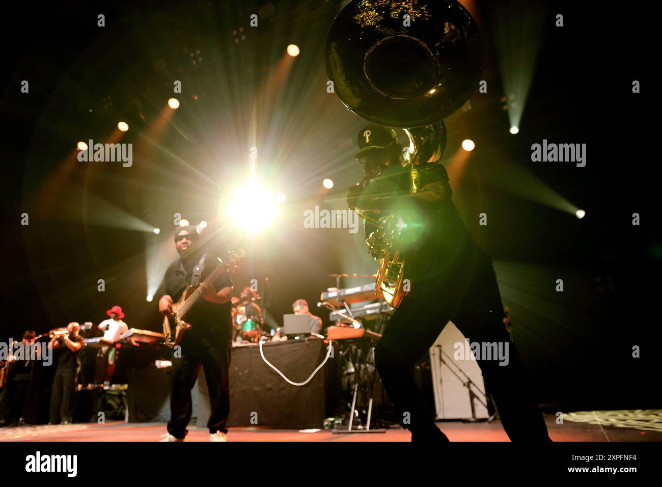 The roots band with sousaphone hi-res stock photography and images - Alamy