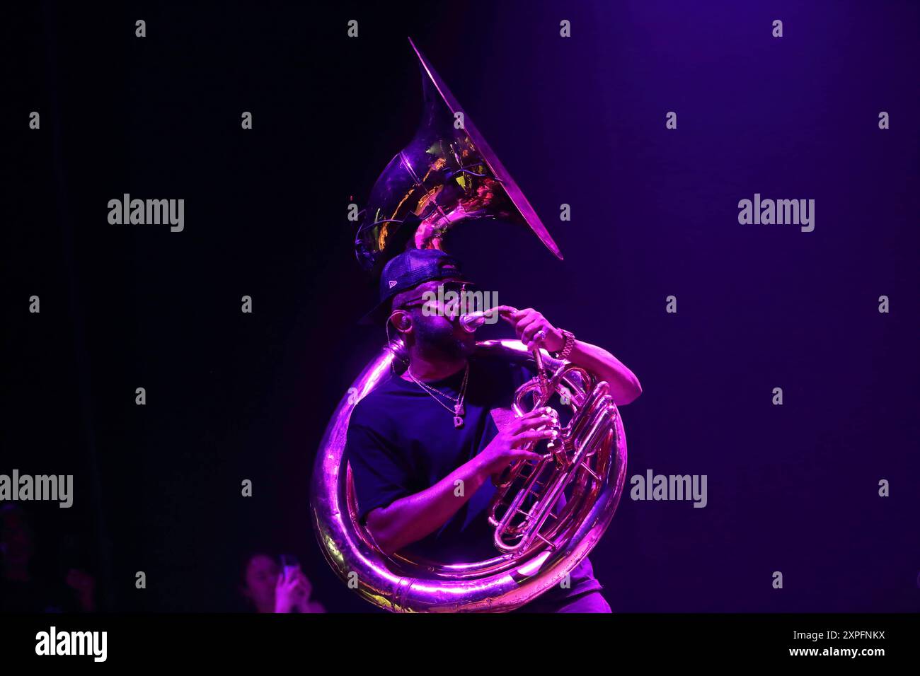 The roots band with sousaphone hi-res stock photography and images - Alamy