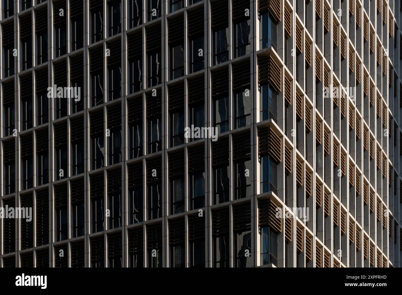 modern office building Stock Photo - Alamy