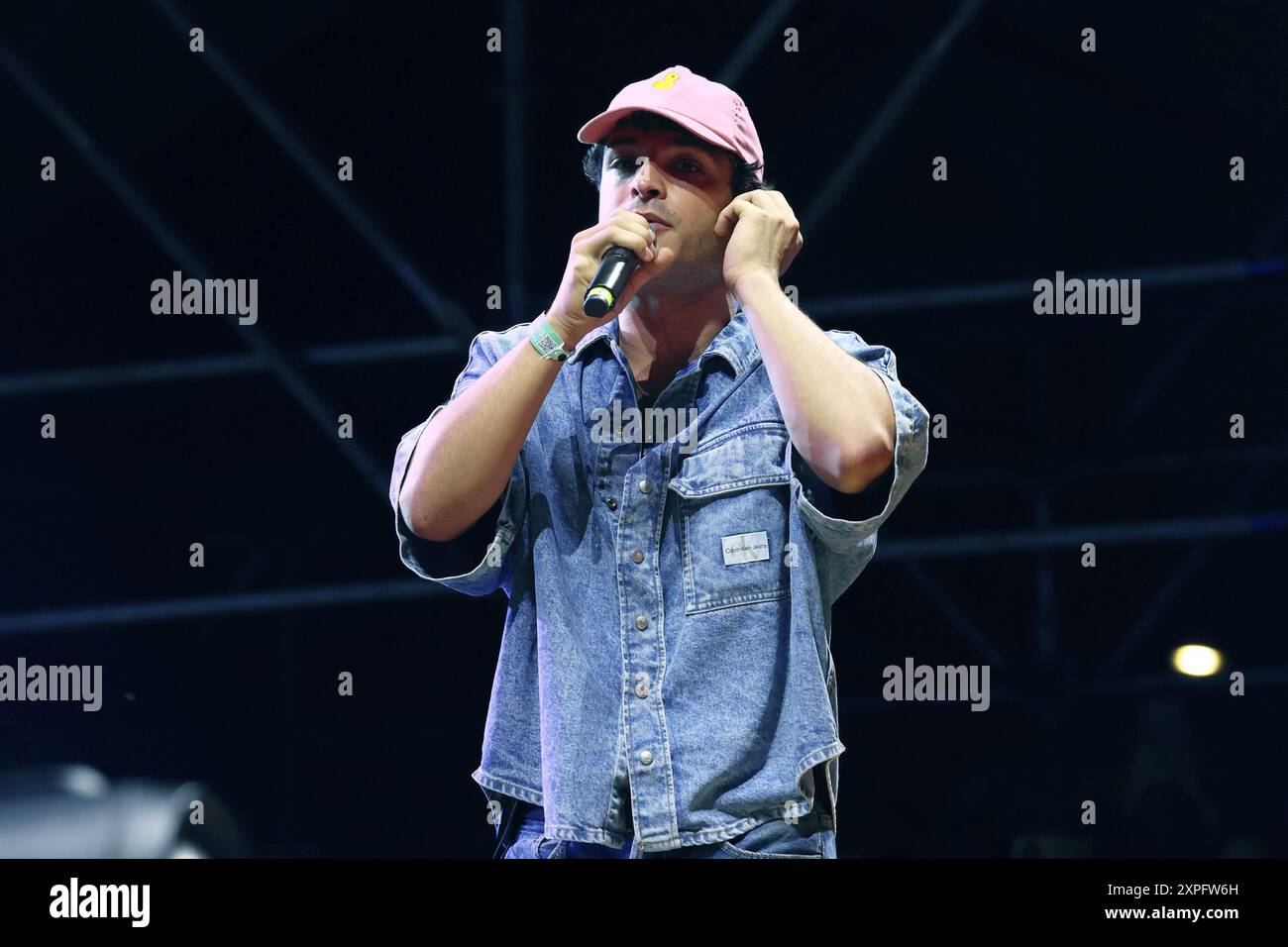 in the photo Leo Gasmann Stock Photo - Alamy