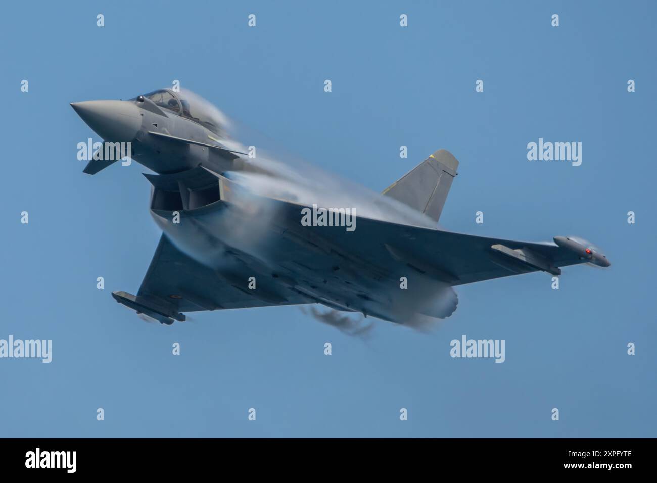 Eurofighter Typhoon fighter jet at transonic speed Stock Photo - Alamy