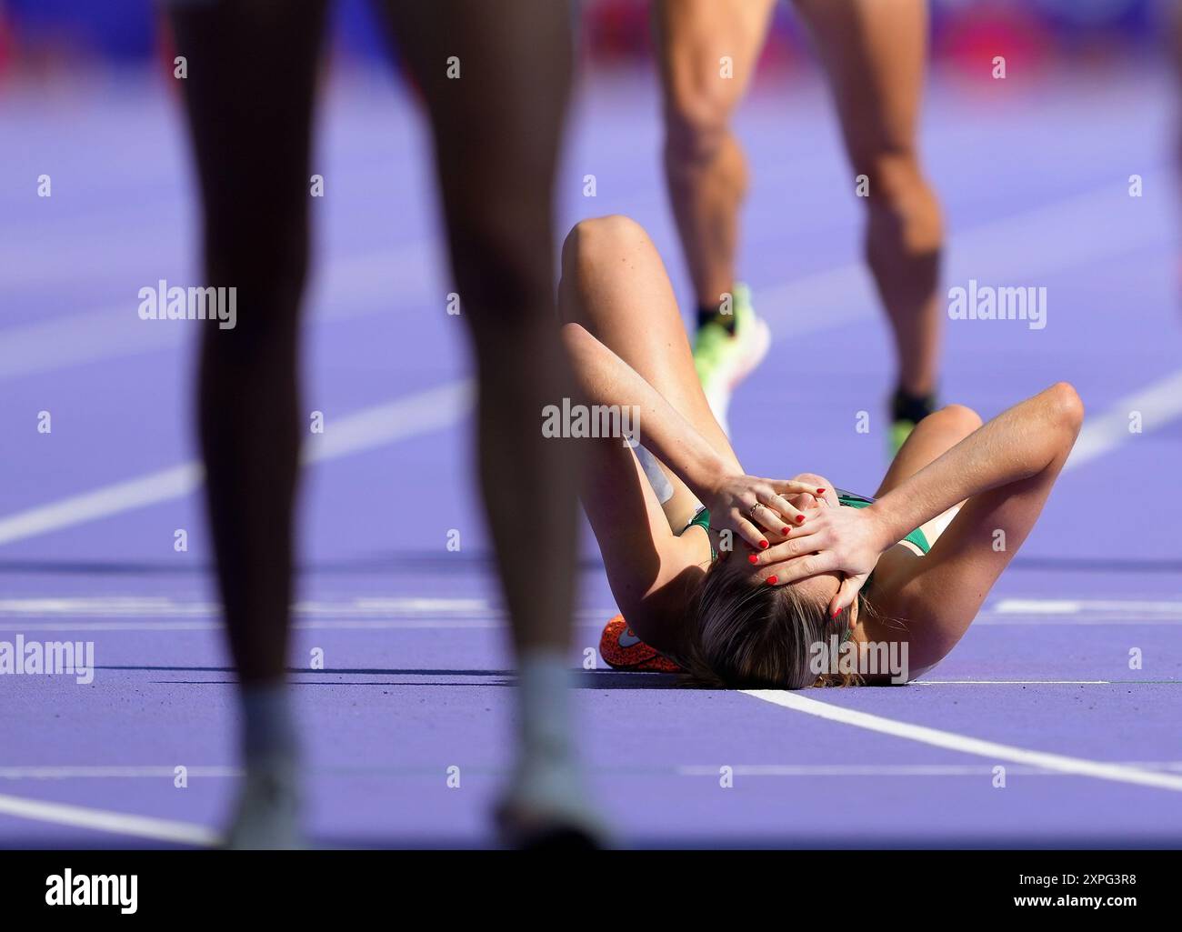 Sarah healy paris hi-res stock photography and images - Alamy