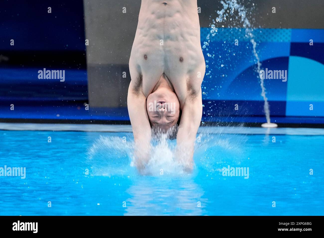China's Wang Zongyuan competes in the men's 3m springboard diving ...