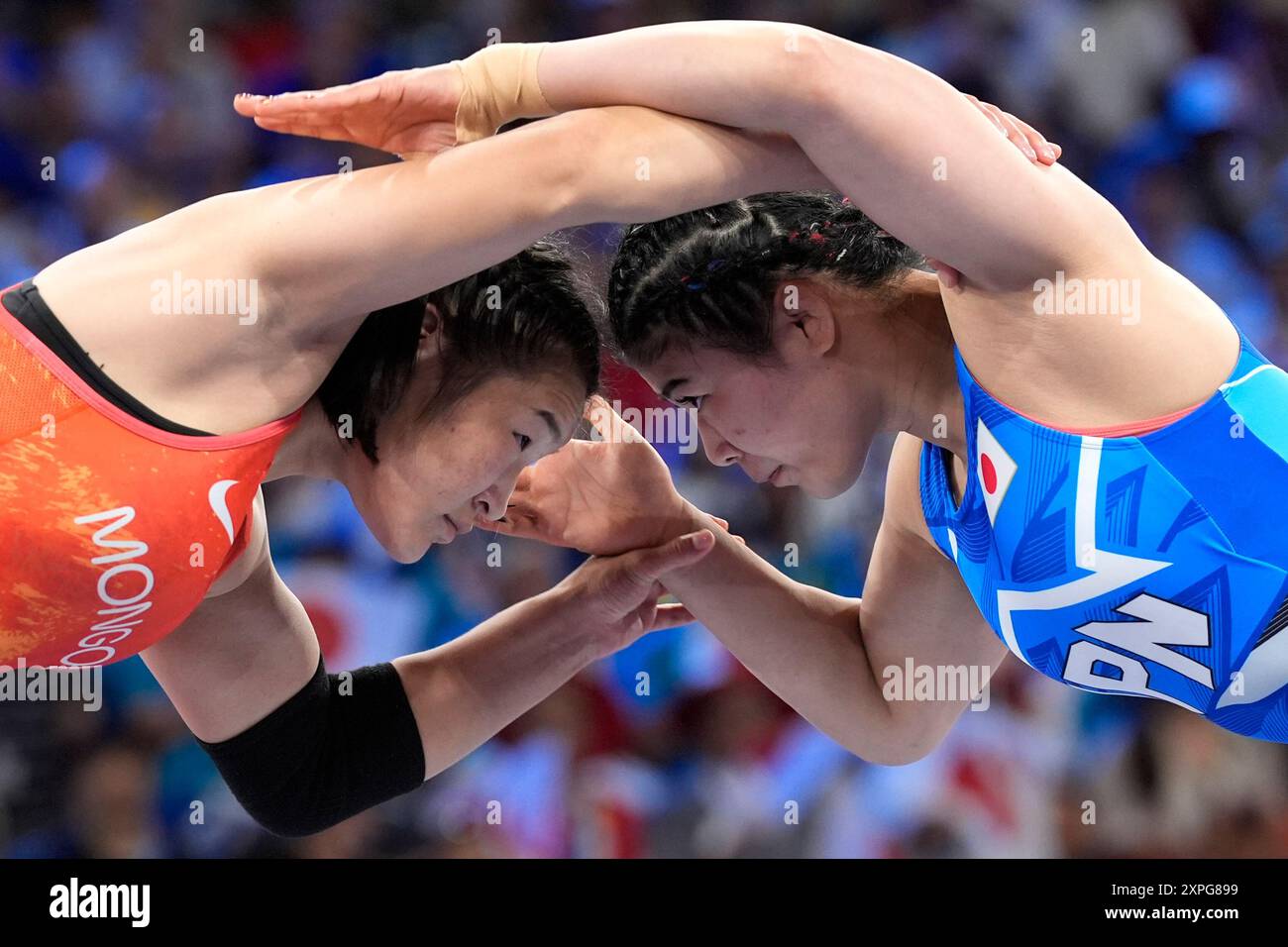 Mongolia's Delgermaa Enkhsaikhan and Japan's Nonoka Ozaki, right ...