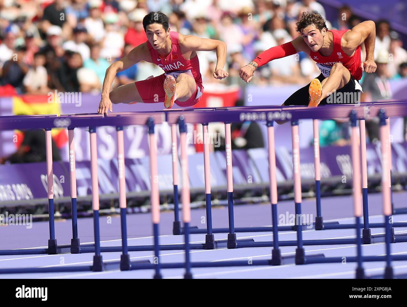 Paris, France. 6th Aug, 2024. Liu Junxi (L) of China and Enzo Diessl of ...