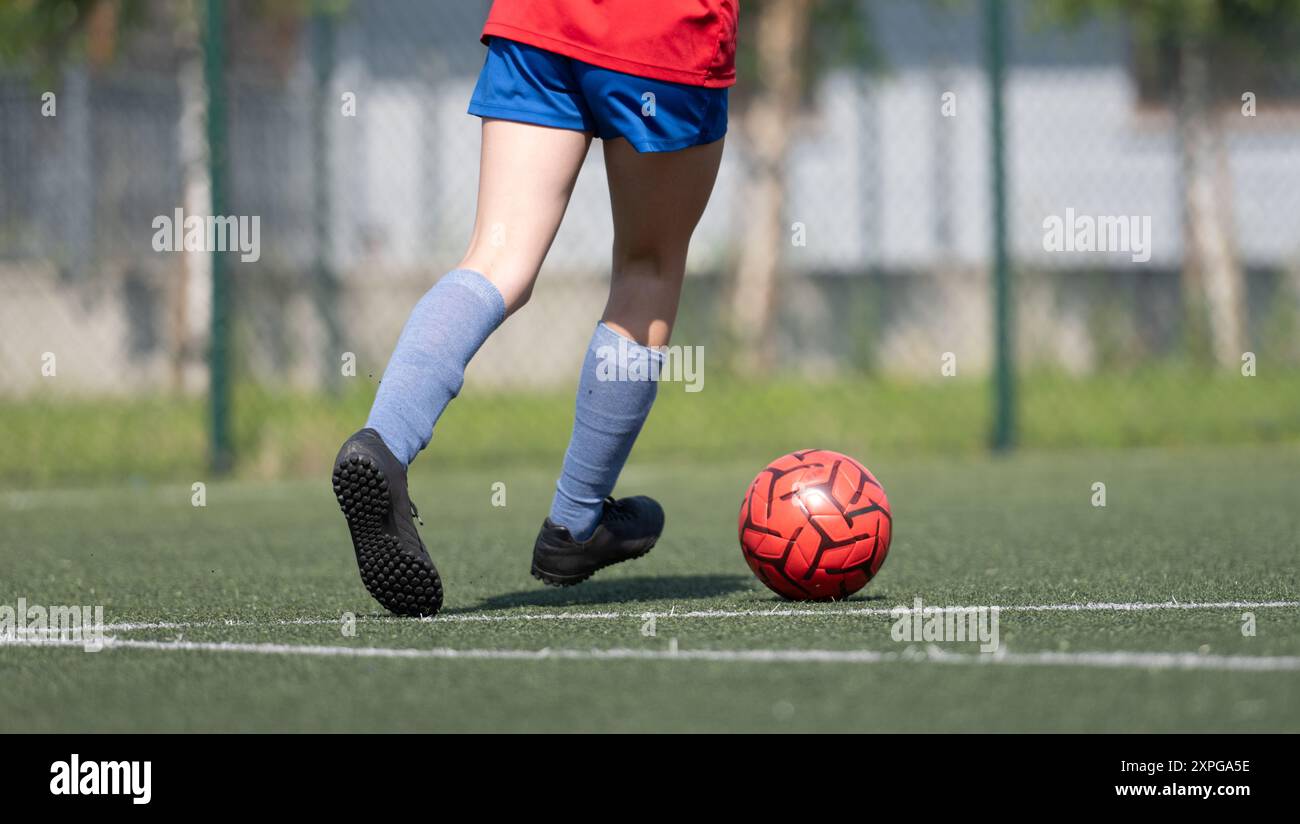 Soccer player back flip hi-res stock photography and images - Alamy