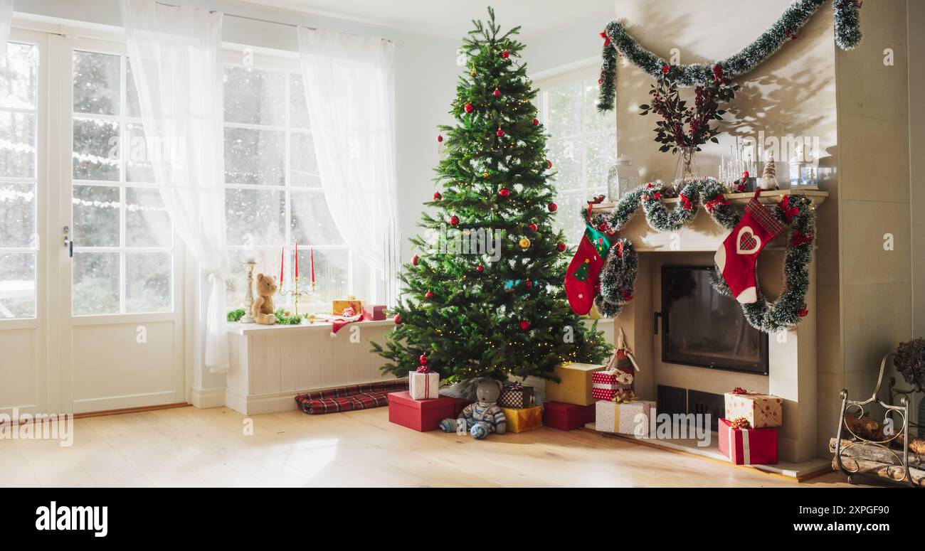 Empty stockings hi-res stock photography and images - Alamy