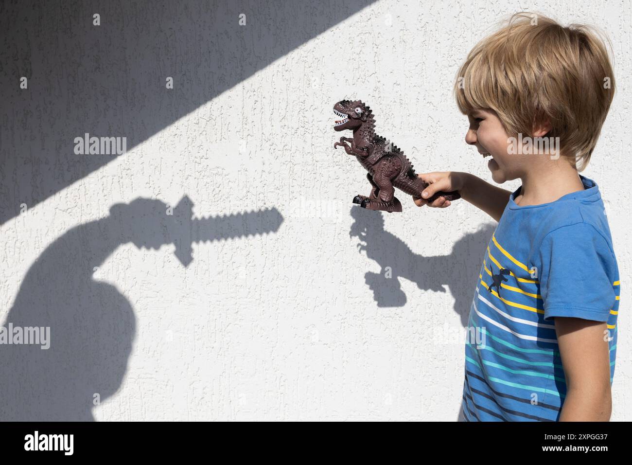Child hit silhouette hi-res stock photography and images - Alamy