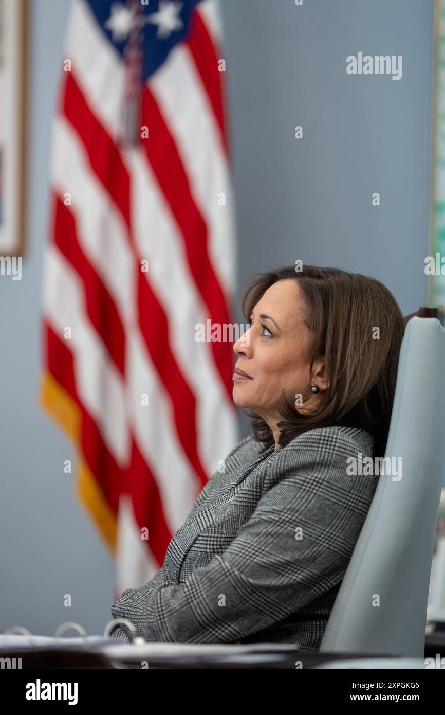 Vice President Kamala Harris makes a phone call to Israeli’s President ...
