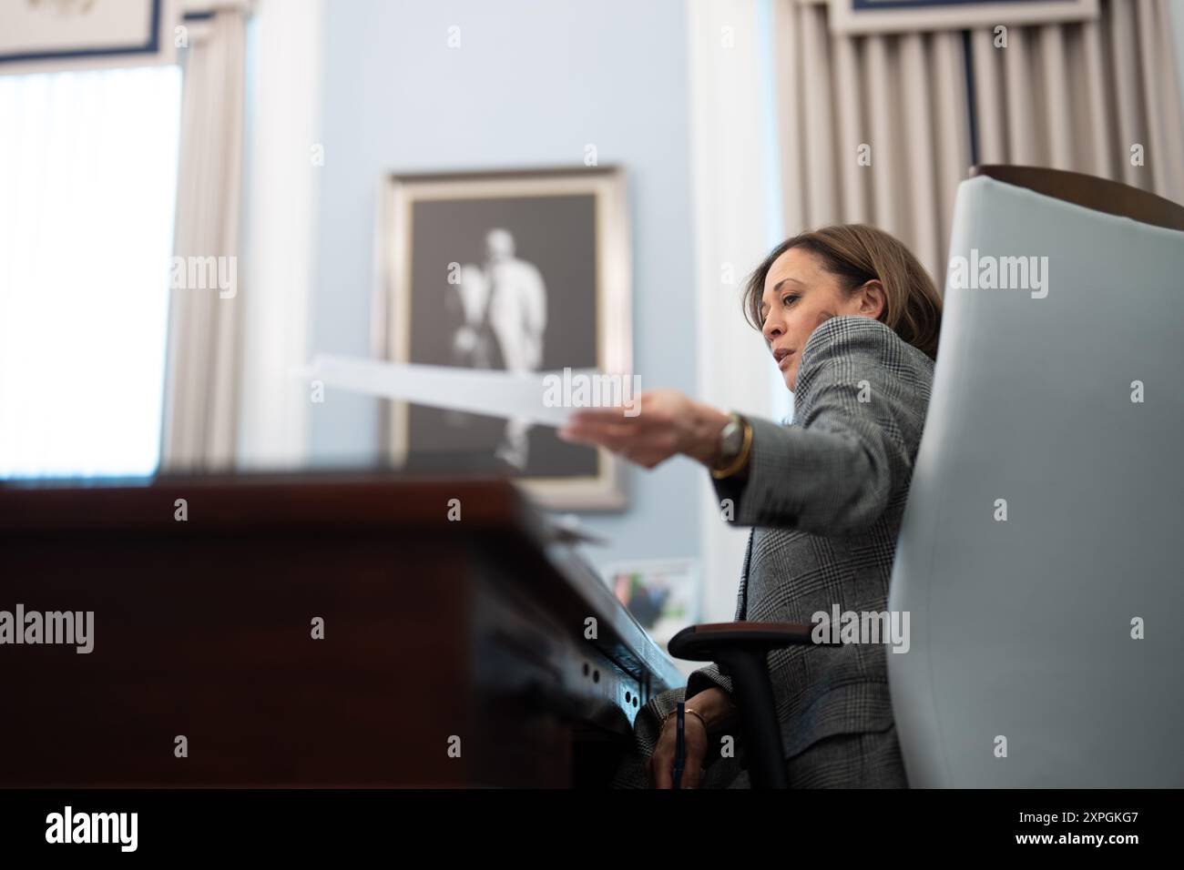 Vice President Kamala Harris talks with XX by phone in her West Wing ...
