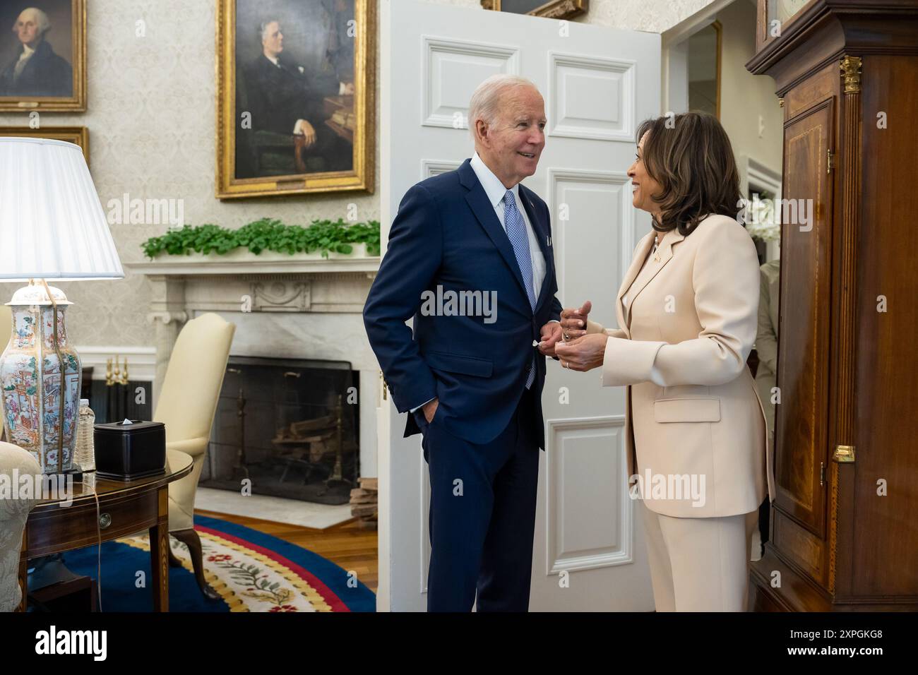 President Joe Biden meets with Vice President Kamala Harris before a ...