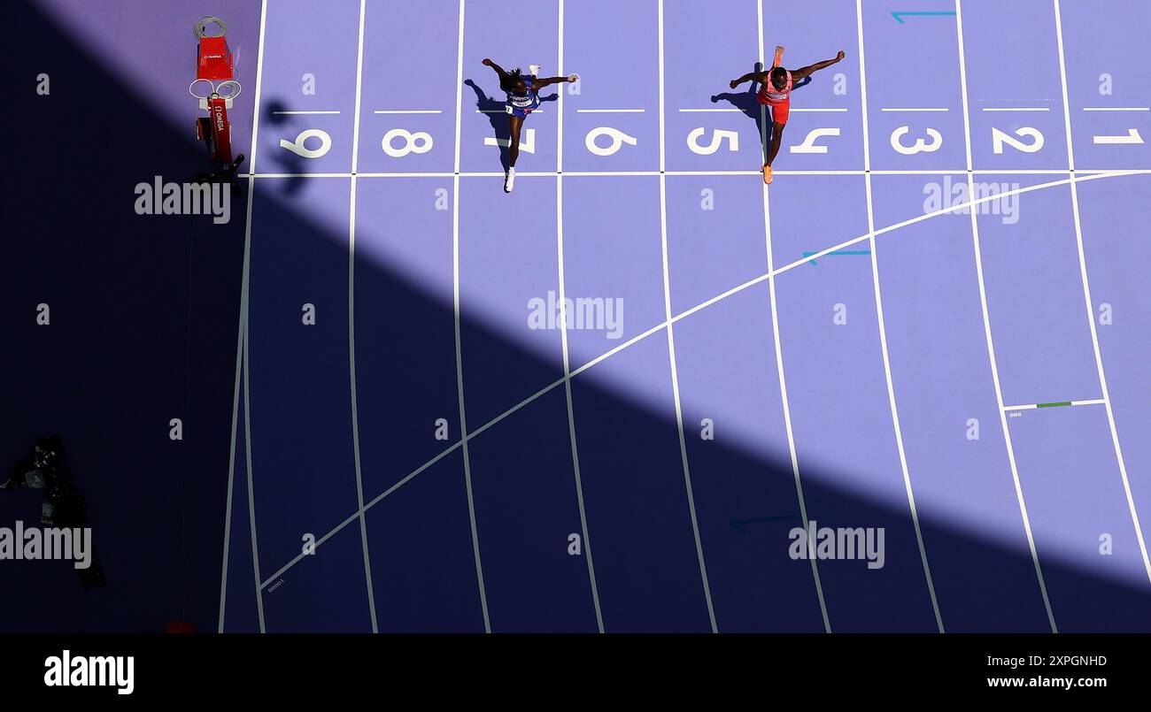 Paris, France. 6th Aug, 2024. Ryan Zeze (L) of France and Aaron Brown ...