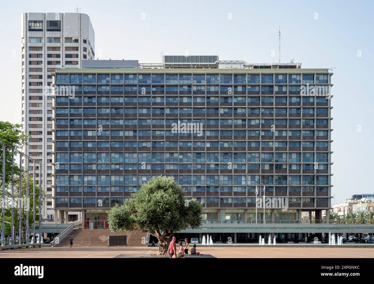 Tel Aviv, Ytzhak Rabin Platz, Rathaus Stock Photo - Alamy
