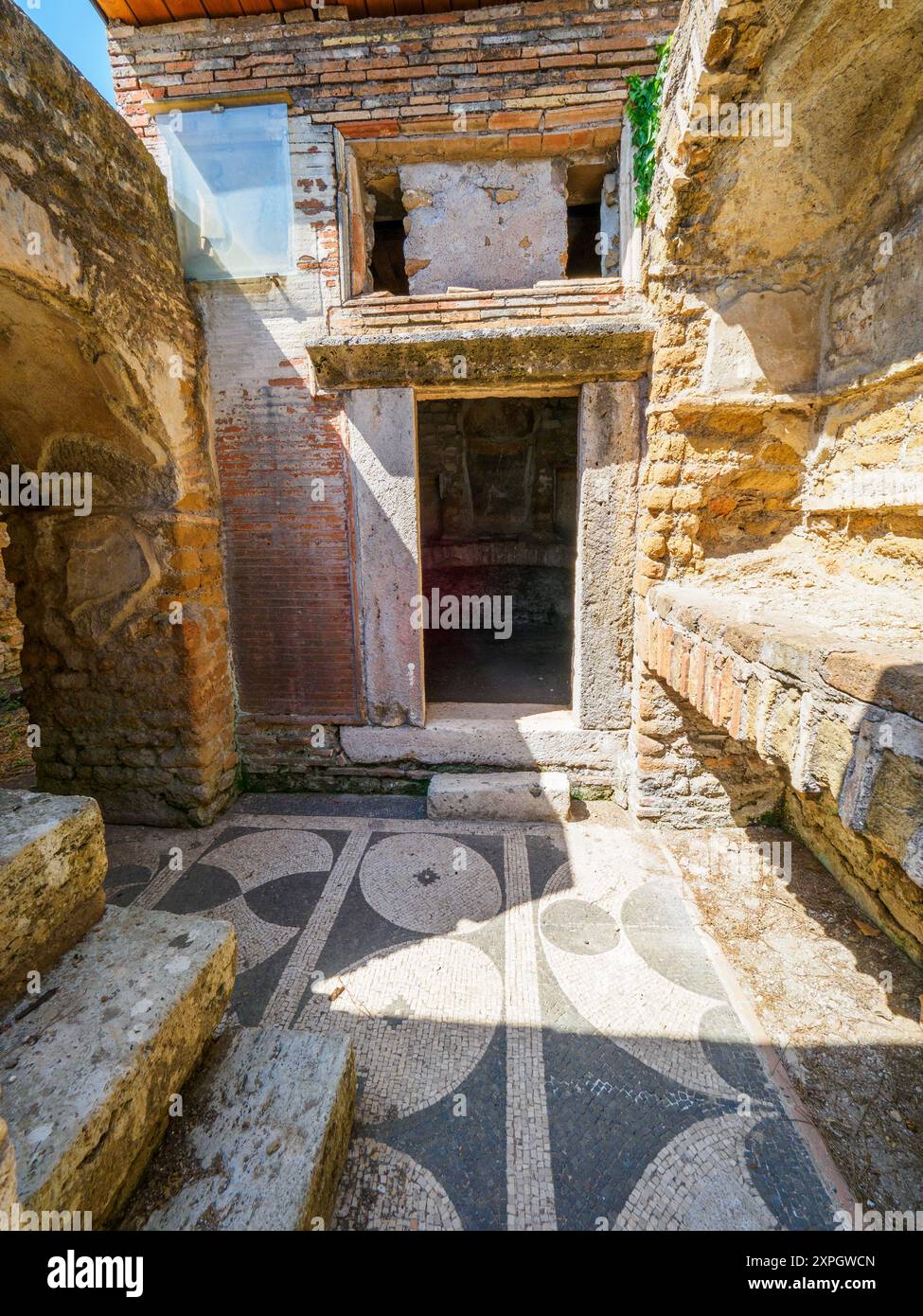 Burial buildings of one or two storey square room, often surrounded by ...