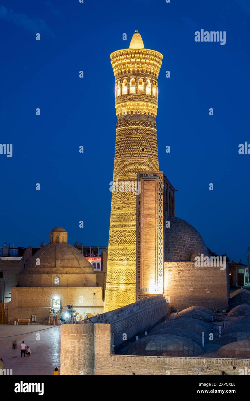Kalyan (Kalon) Minaret, Bukhara, Uzbekistan Stock Photo - Alamy
