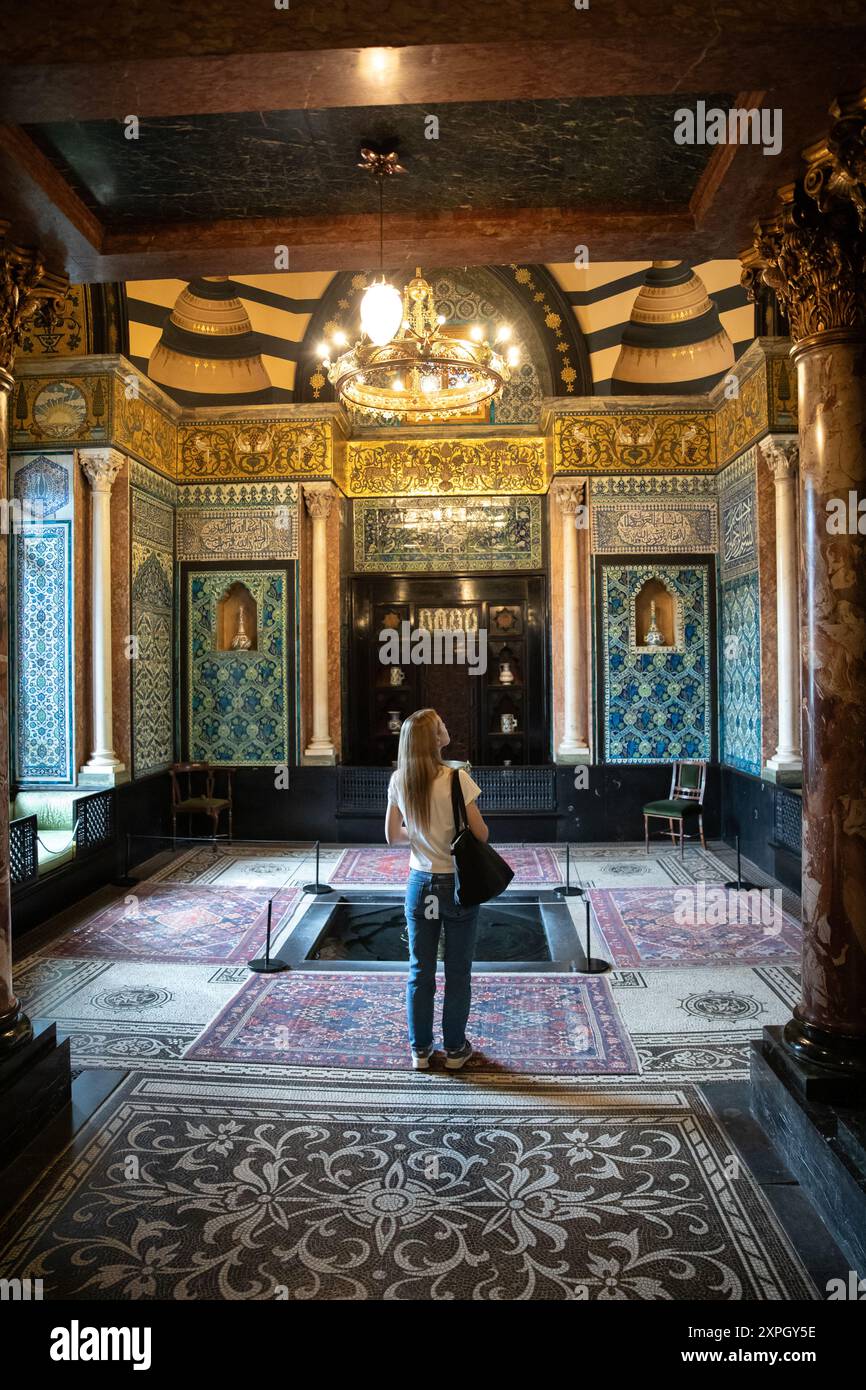 The Arab Hall, Leighton House Museum, London, Uk Stock Photo - Alamy