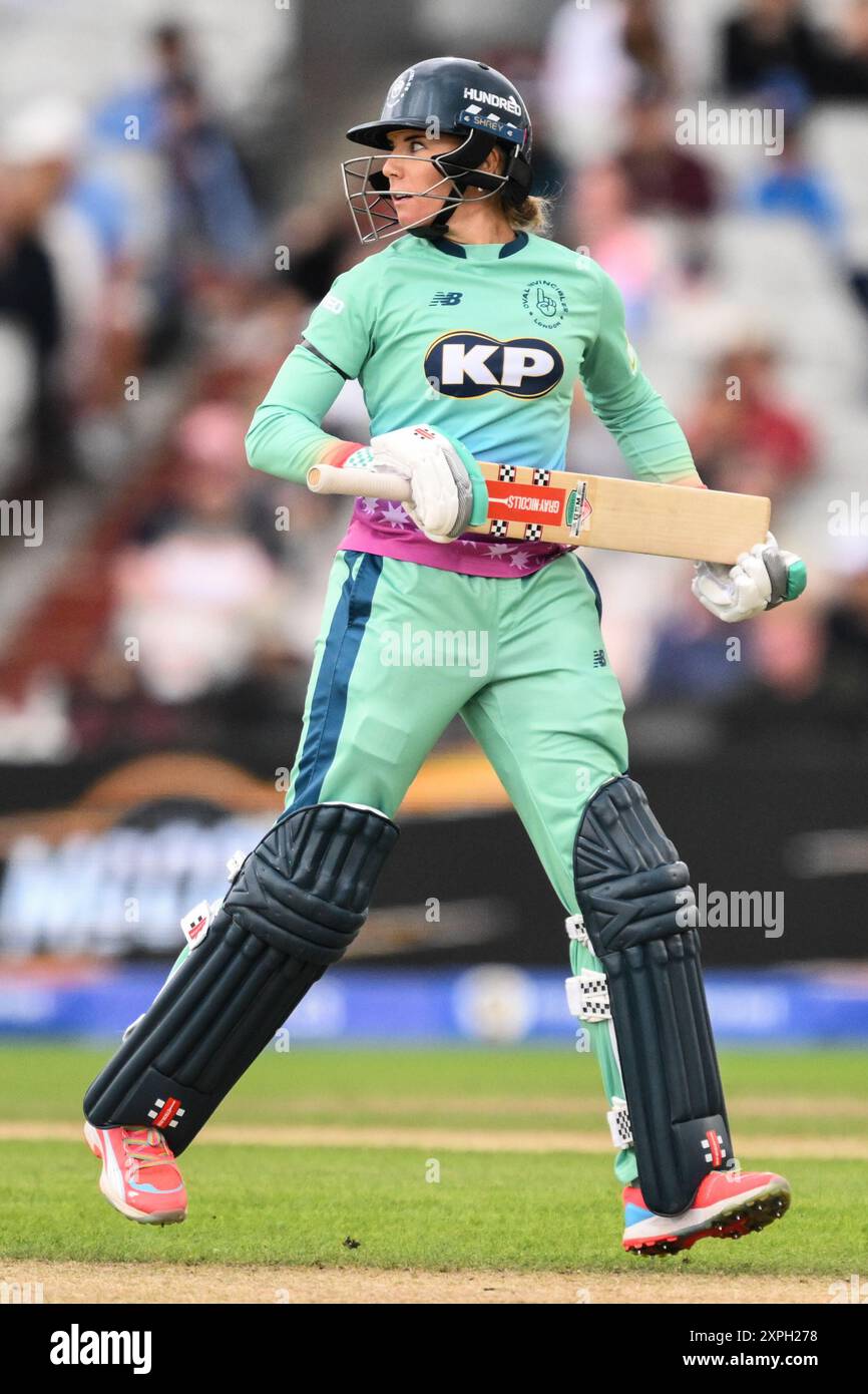 Lauren Winfield-Hill of Oval Invincibles during the The Hundred match ...