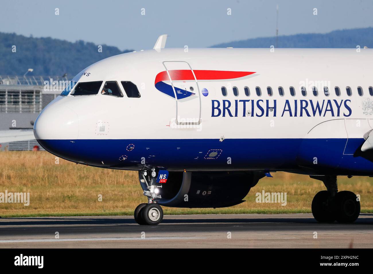 Airbus a320 neo cockpit hi-res stock photography and images - Alamy