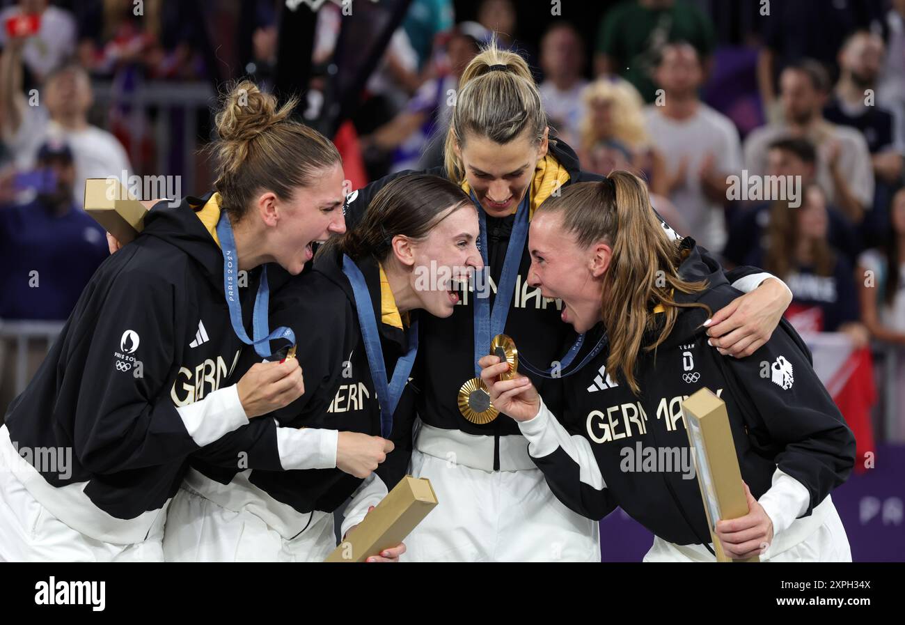 PARIS, FRANCE - AUGUST 05: Women's 3x3 Basketball Gold medalists Marie ...