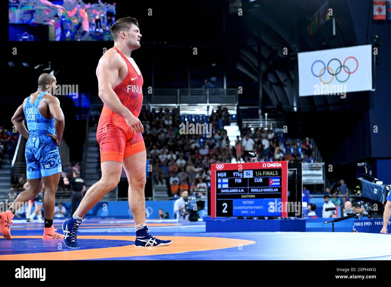 Paris, France. 06th Aug, 2024. Arvi Savolainen of Finland (in red) and ...