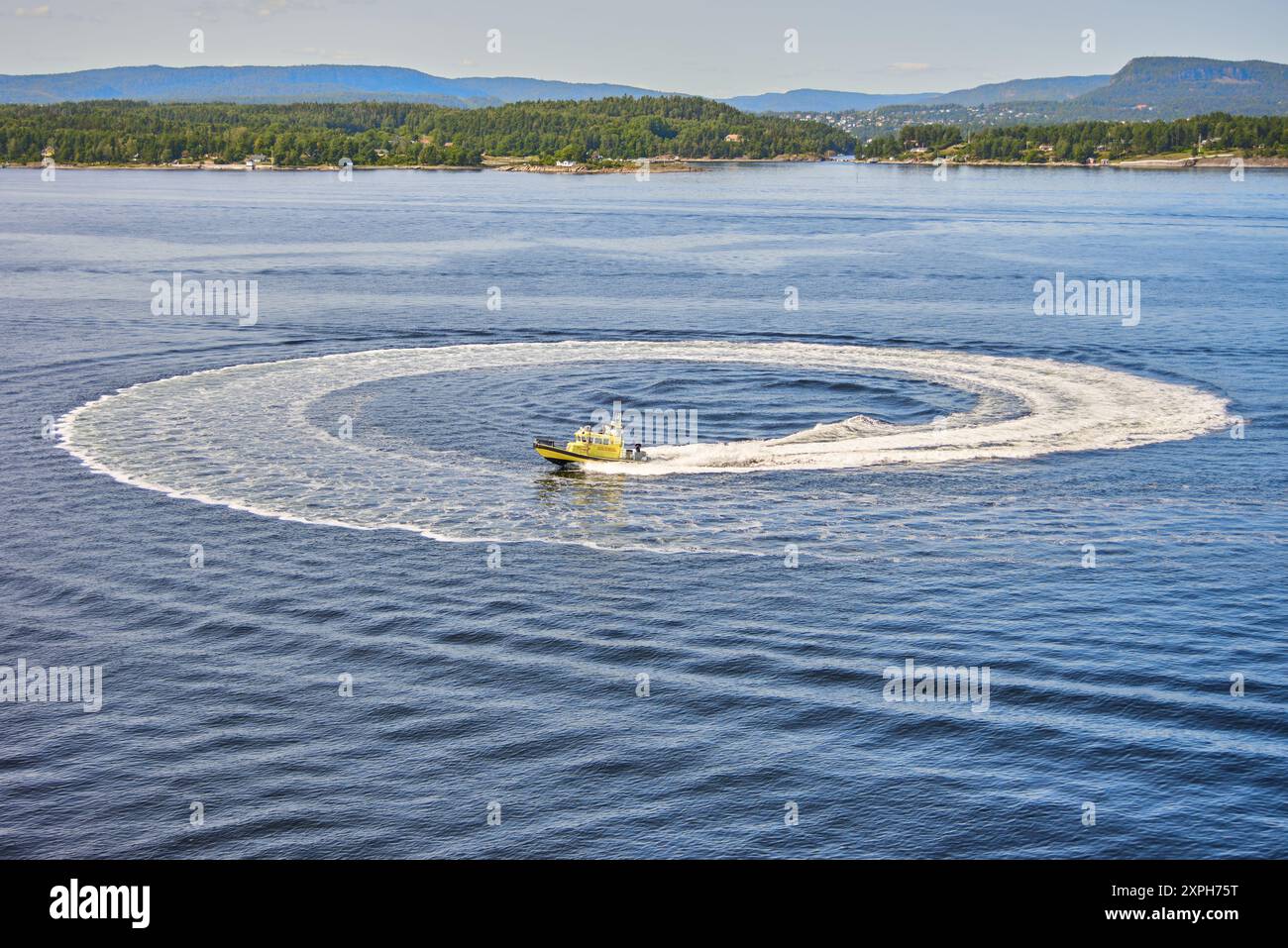 Norwegian Fire and Rescue Ship Shows it's Driving Ability Stock Photo ...