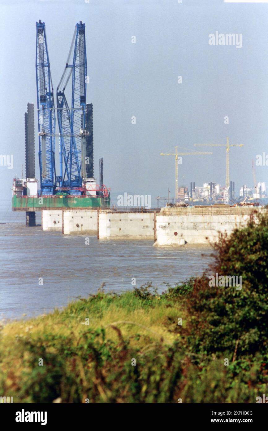 Lampson translift hi-res stock photography and images - Alamy