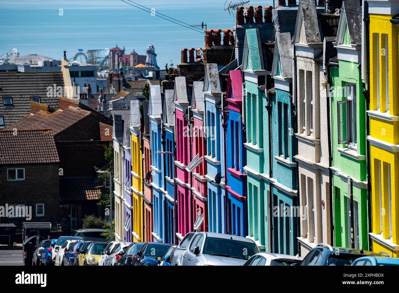 Colourful houses brighton hi-res stock photography and images - Alamy