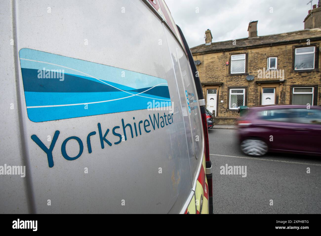 Yorkshire water logo hi-res stock photography and images - Alamy