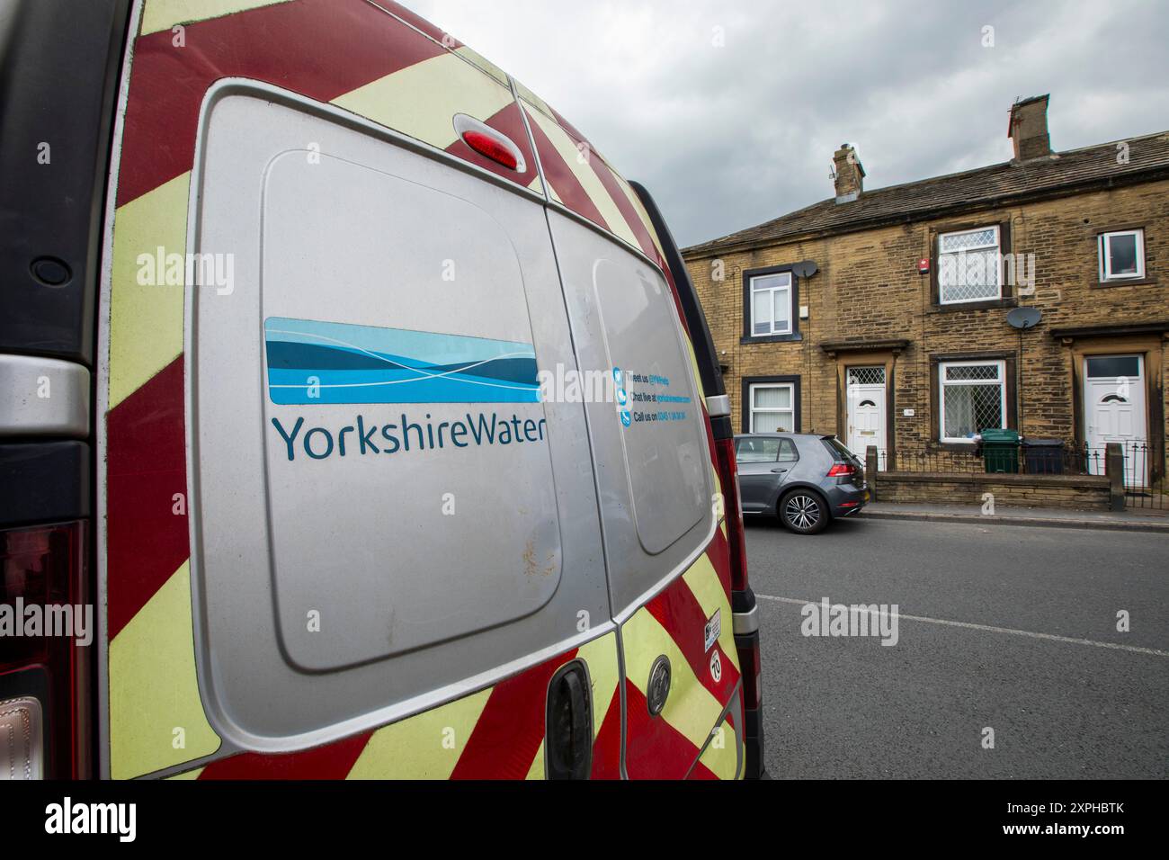 Yorkshire water logo hi-res stock photography and images - Alamy