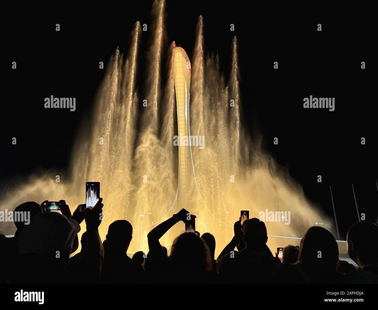 Croud in stadium hi-res stock photography and images - Alamy