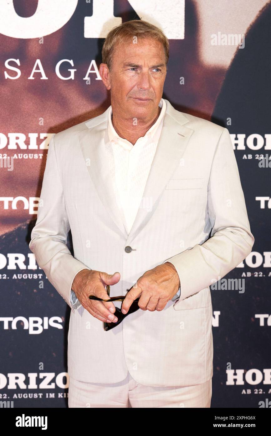 Kevin Costner beim Photocall zum Kinofilm 'Horizon: An American Saga ...
