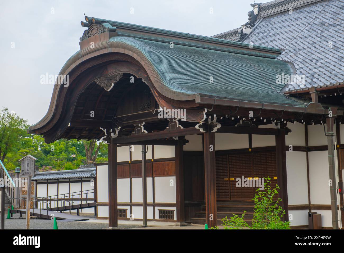 Honmaru goten Palace of Nijo Castle. Nijo Castle is a flatland castle ...