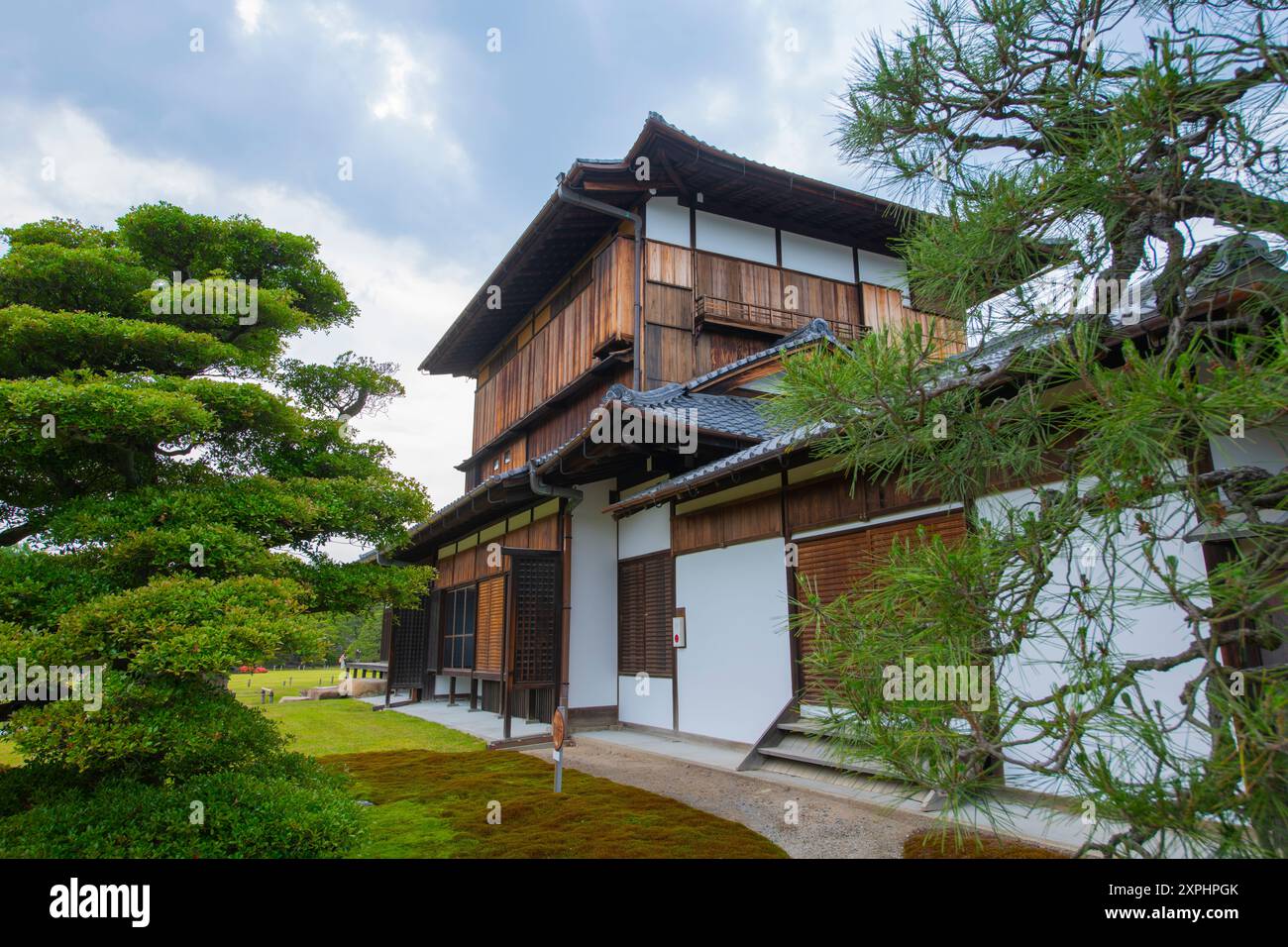 Honmaru goten Palace of Nijo Castle. Nijo Castle is a flatland castle ...