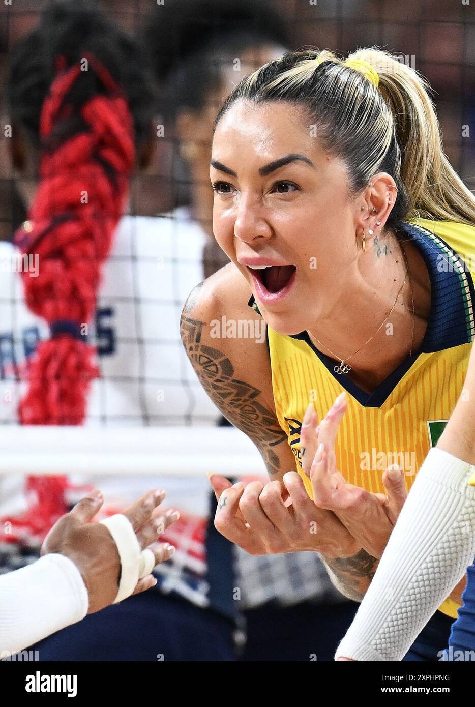 Paris, France. 6th Aug, 2024. Thaisa Daher de Menezes of Brazil ...
