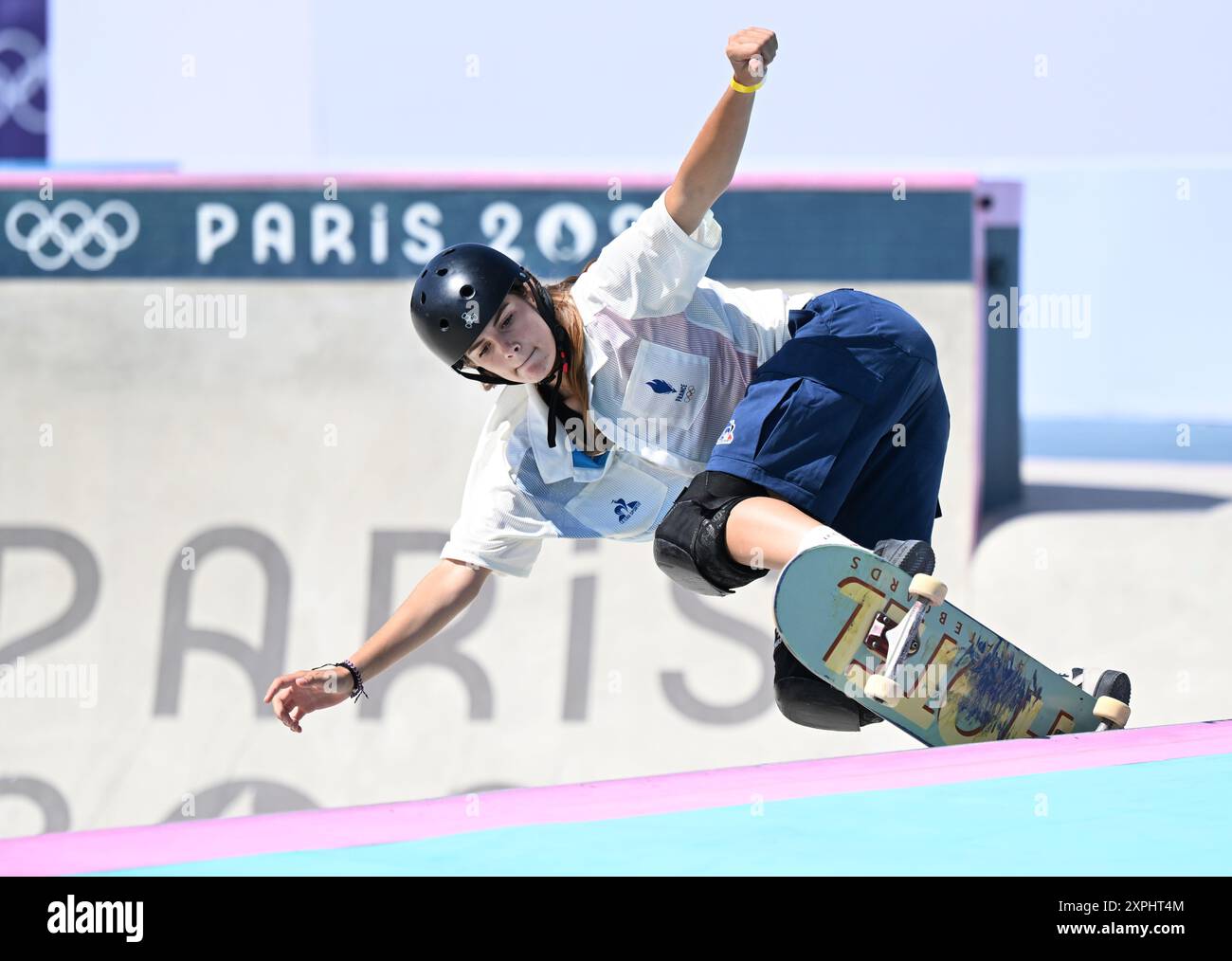Paris, France. 6th Aug, 2024. Emilie Alexandre of France competes ...