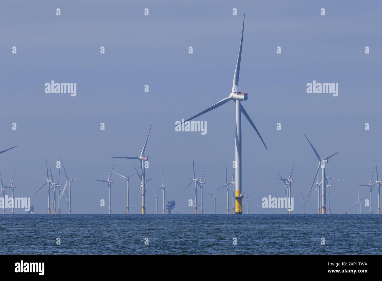 Vlissingen, Netherlands. 06th Aug, 2024. View of an offshore wind ...