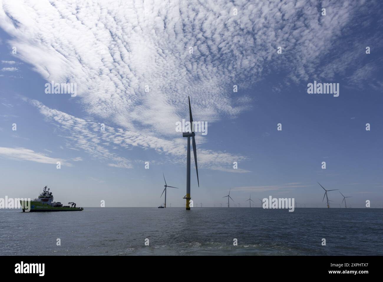 Vlissingen, Netherlands. 06th Aug, 2024. View of an offshore wind ...