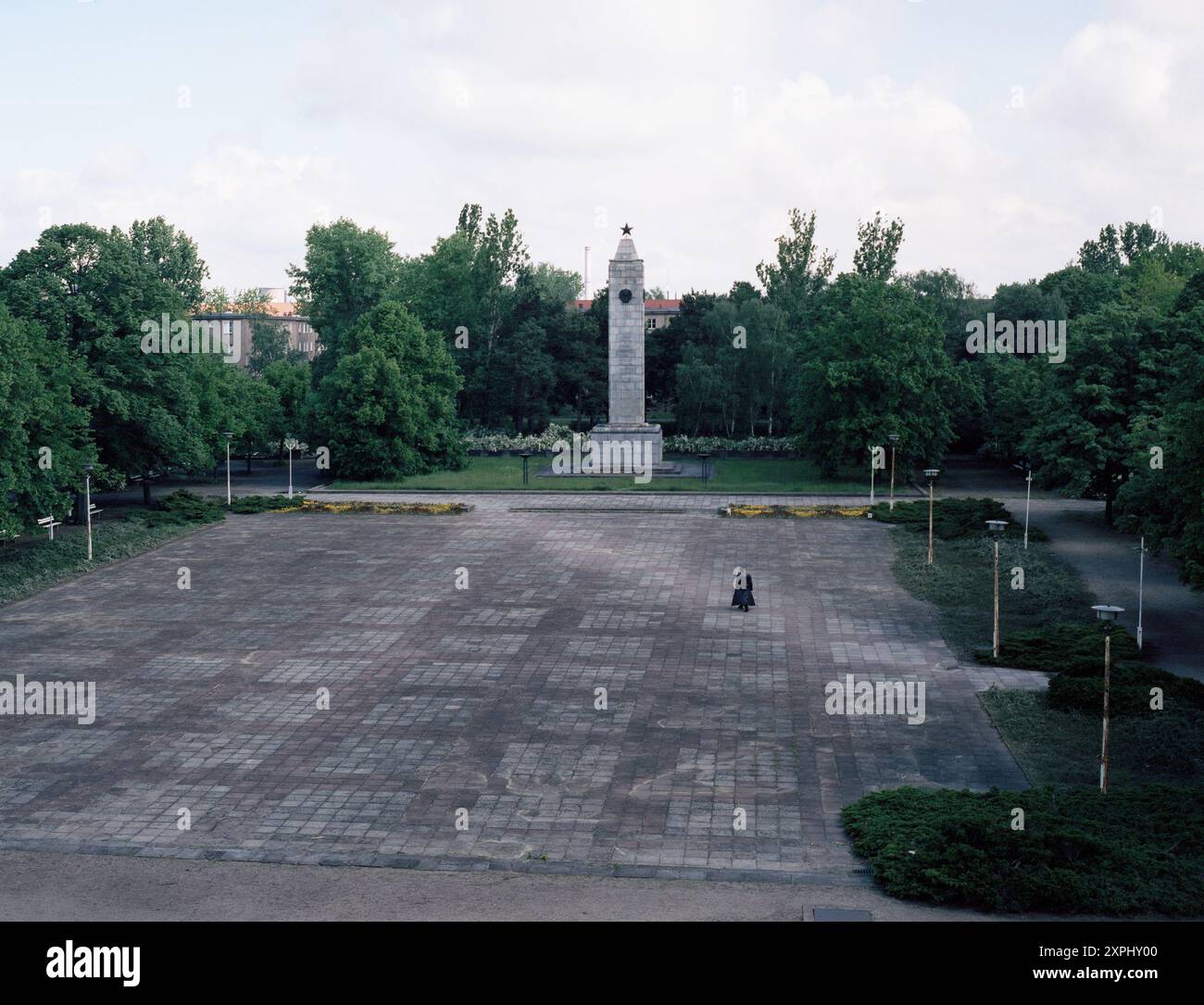 Soviet War Memorial located at the Platz der Deutsch-Sowjetischen ...