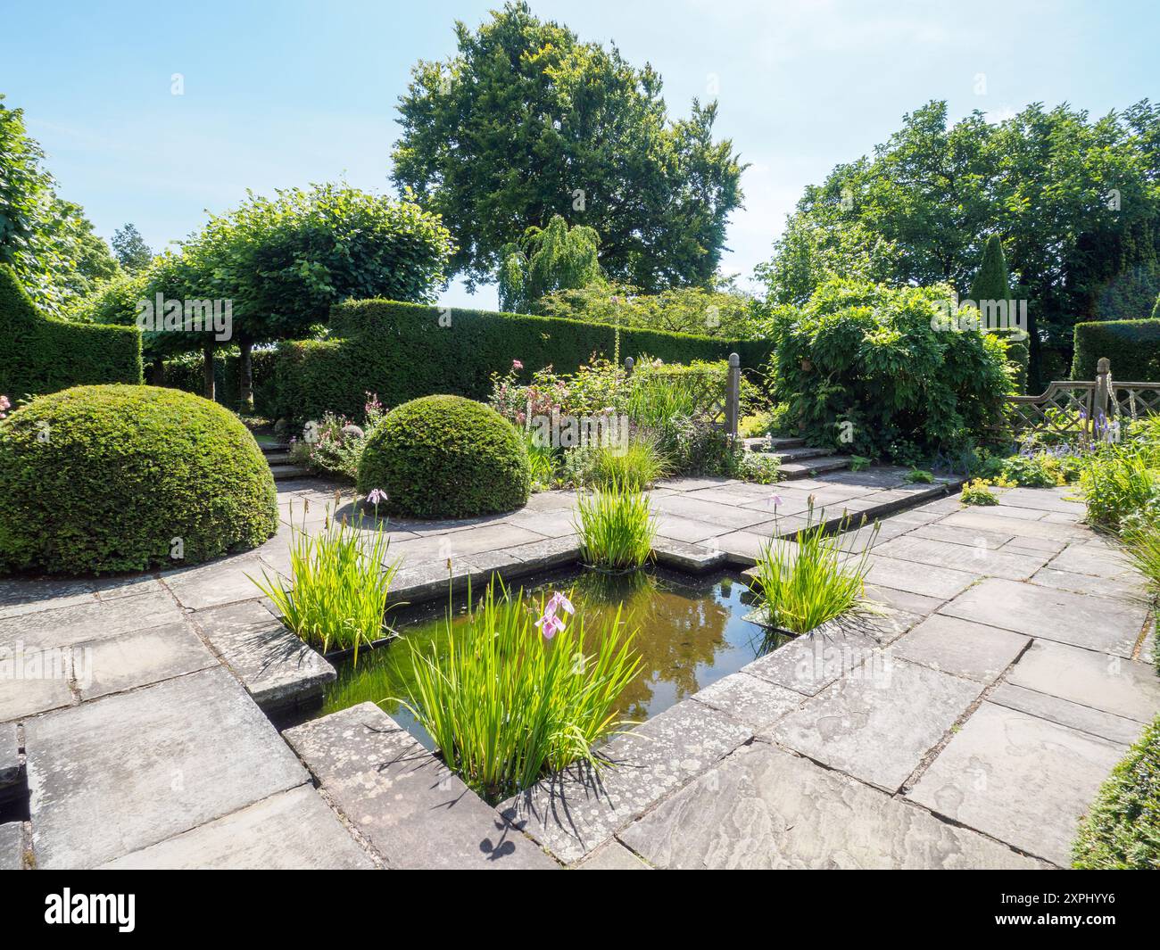 Rill garden hi-res stock photography and images - Alamy