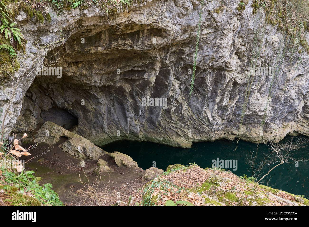 Lacul Dracului, Dragon Lake, Devil's Lake in Nera Beusnita National ...