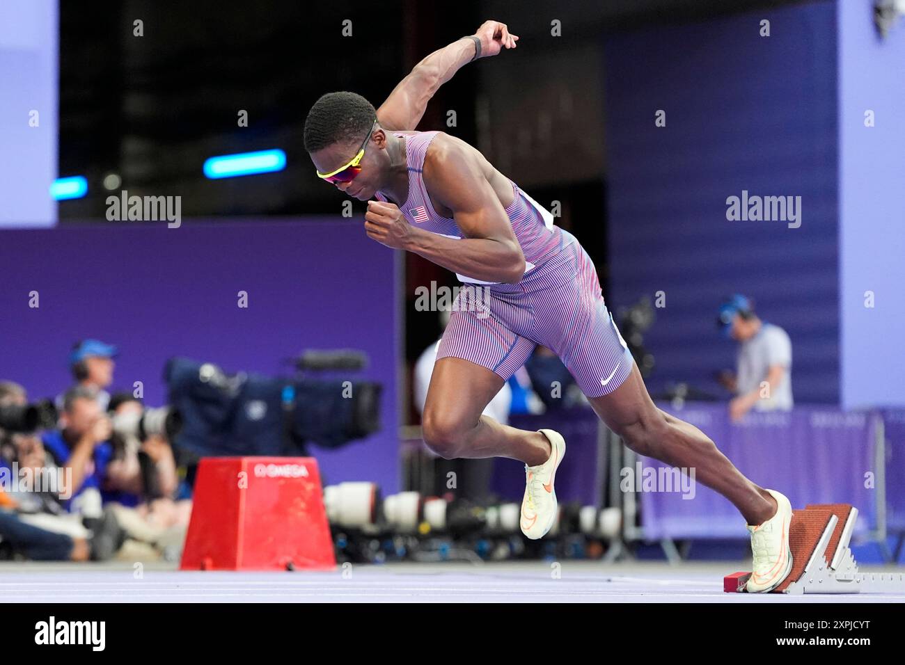 Christopher Bailey, of the United States, competes during the men's 400 ...
