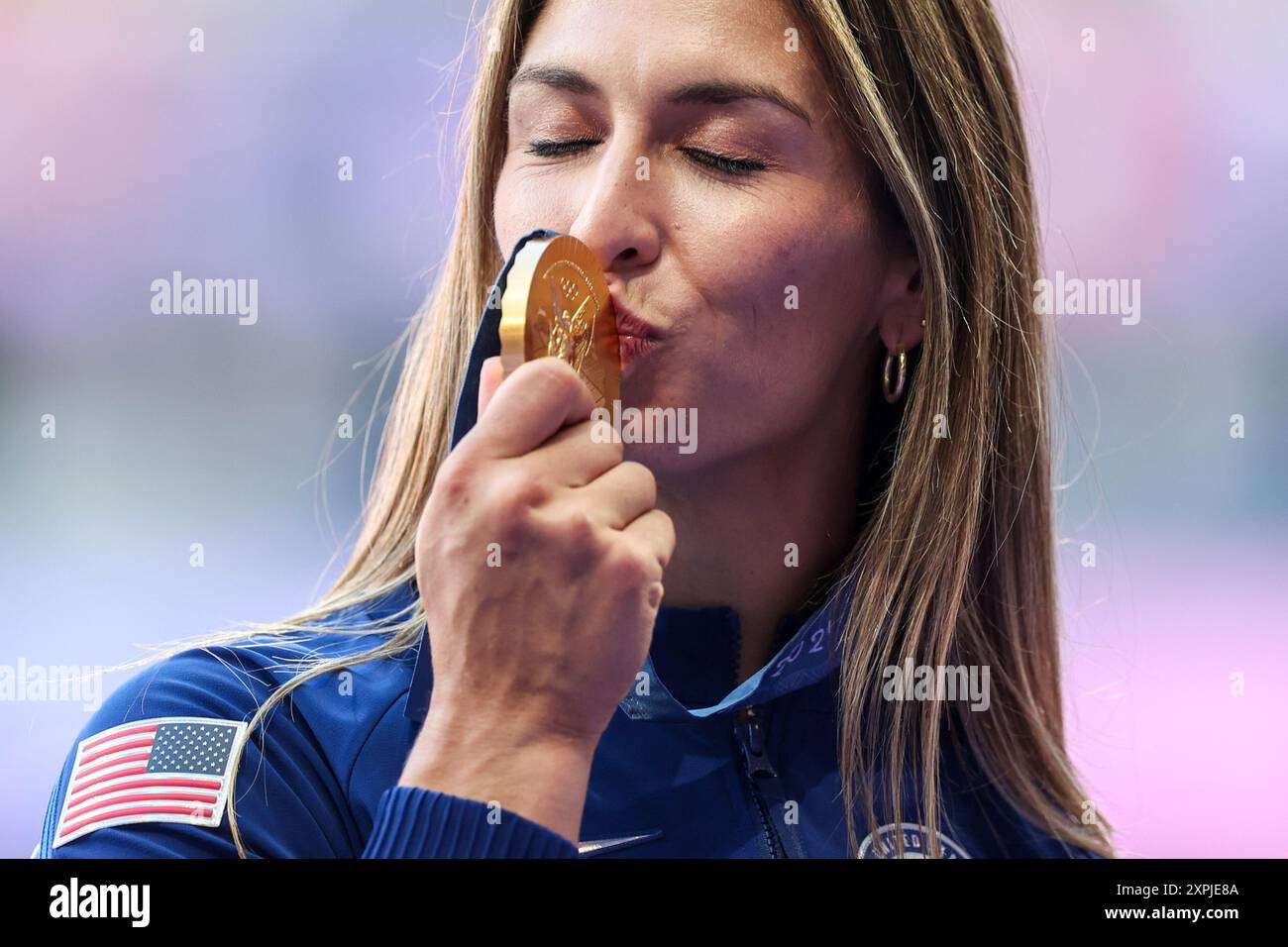 PARIS, FRANCE - AUGUST 6: Gold Valarie Allman od USA during Women's ...