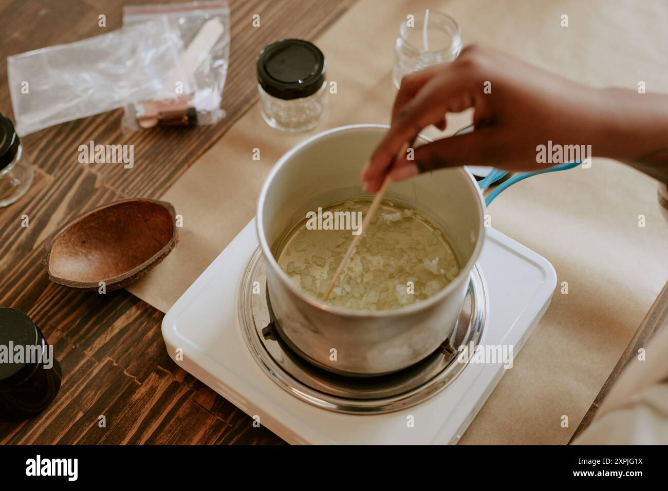 Artistic candle making hi-res stock photography and images - Alamy
