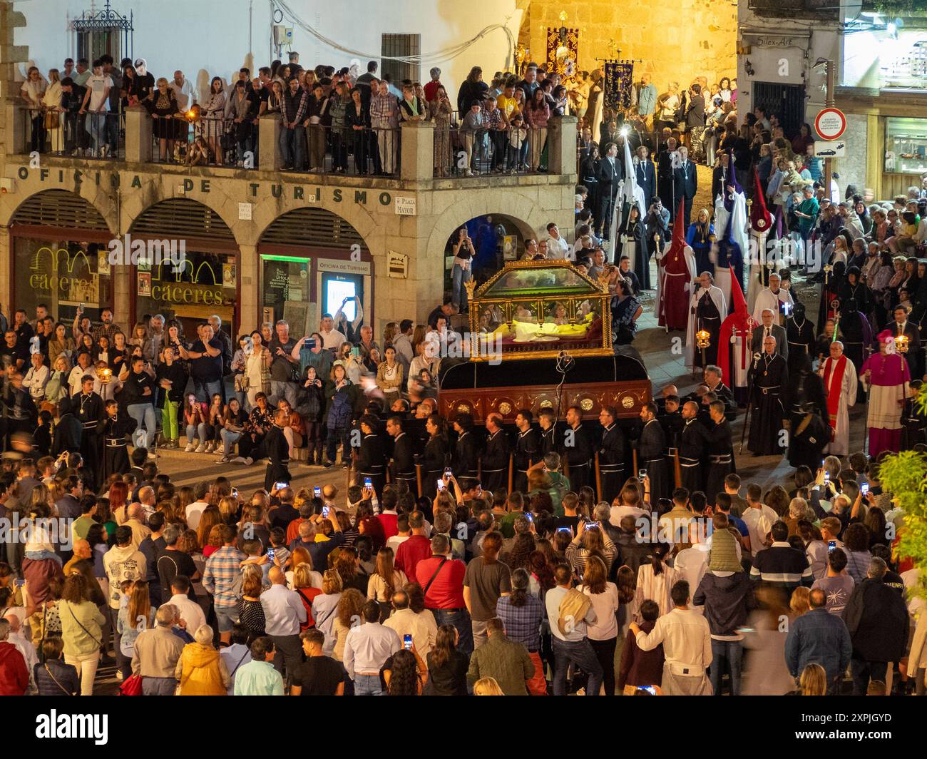 Holy week easter catholic procession hi-res stock photography and ...