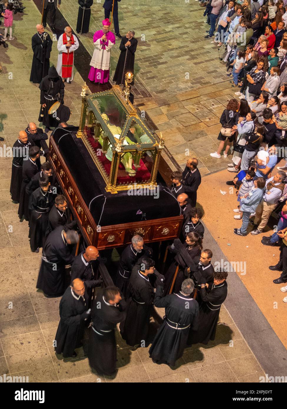 Jesus coffin float passing Plaza Mayor on Holy Friday procession ...